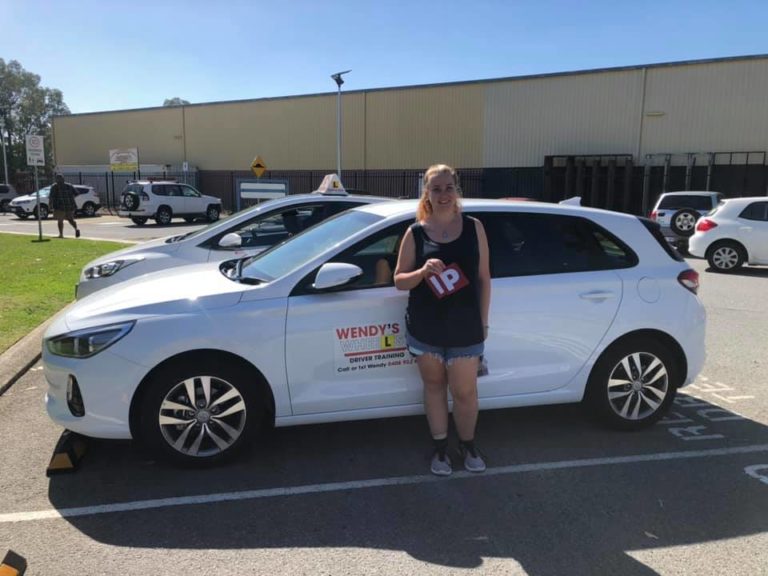 Affordable Kelmscott Driving Lessons | Wendys Wheels Driver Training